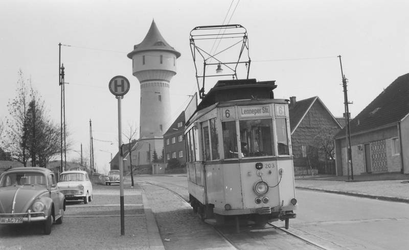Halten am Wasserturm - WDR Digit