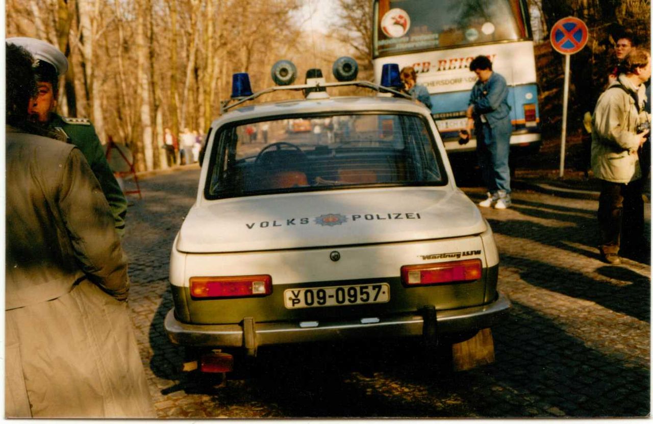 Volkspolizeiauto - WDR Digit