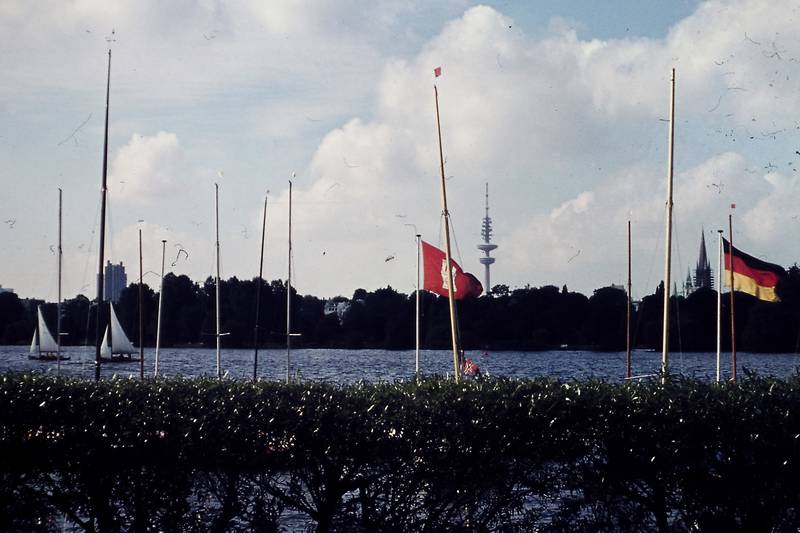 An der Alster in Hamburg - WDR Digit