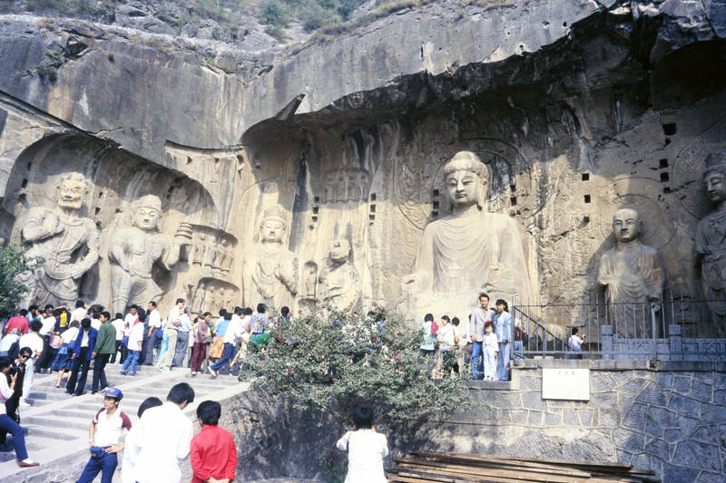 In den Longmen-Grotten - WDR Digit