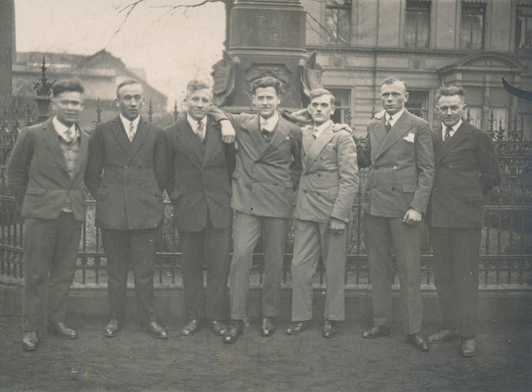 Männergruppe - WDR Digit