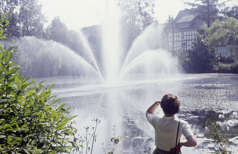 Am Springbrunnen - WDR Digit