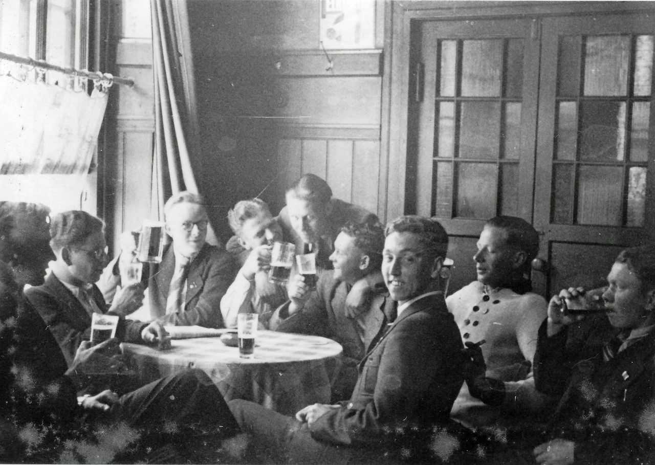 Abend in der Kneipe - WDR Digit