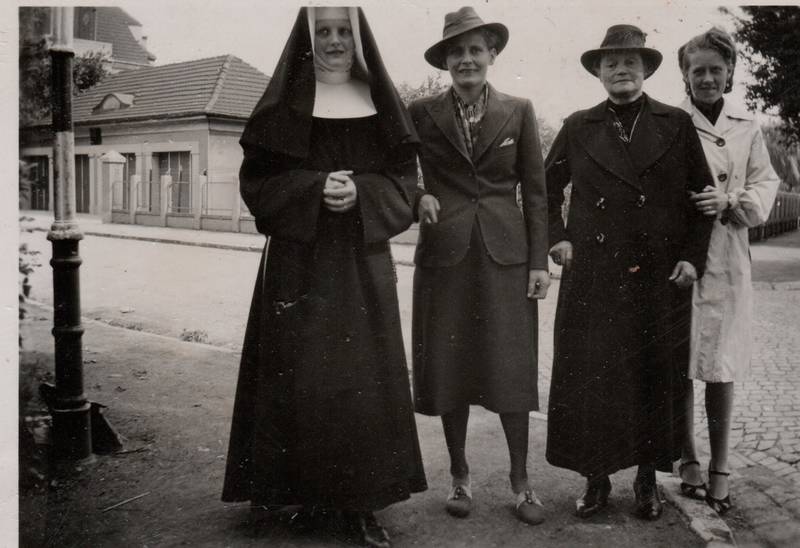 Nonne mit Verwandtschaft - WDR Digit